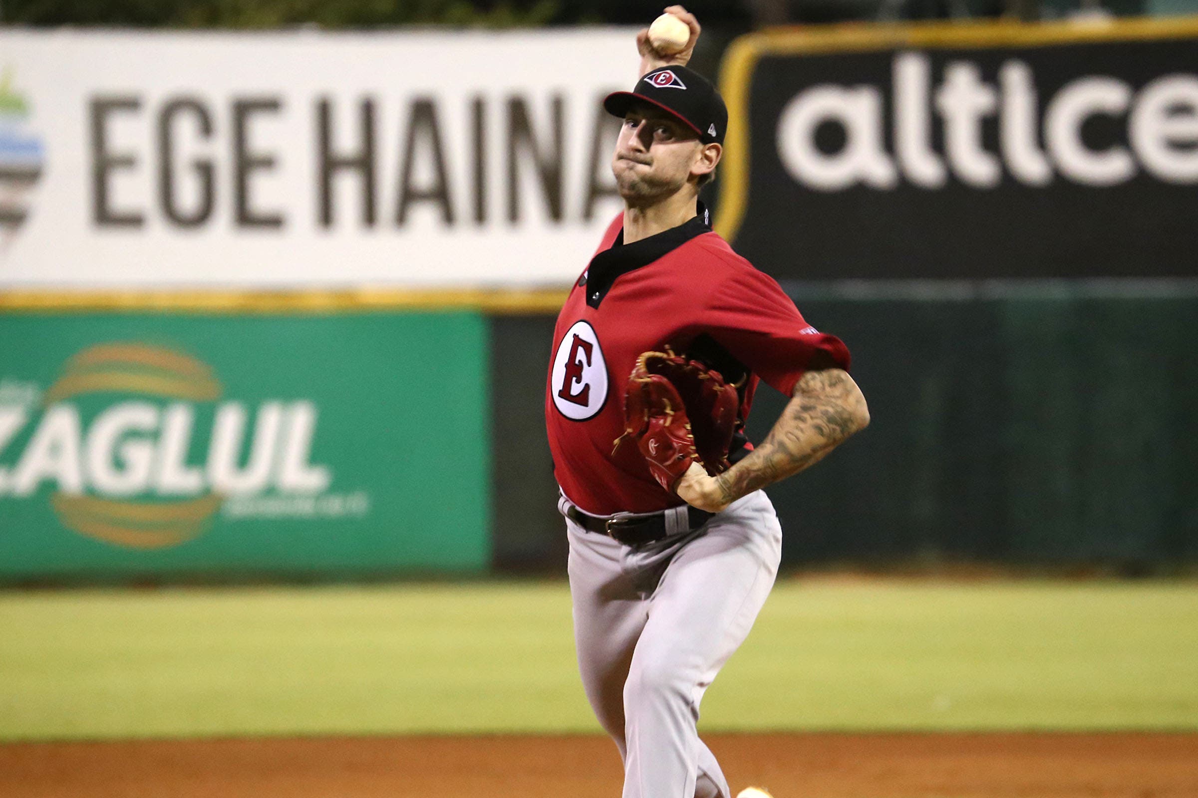 Escogido anuncia regreso David Kubiak - CDN Deportes